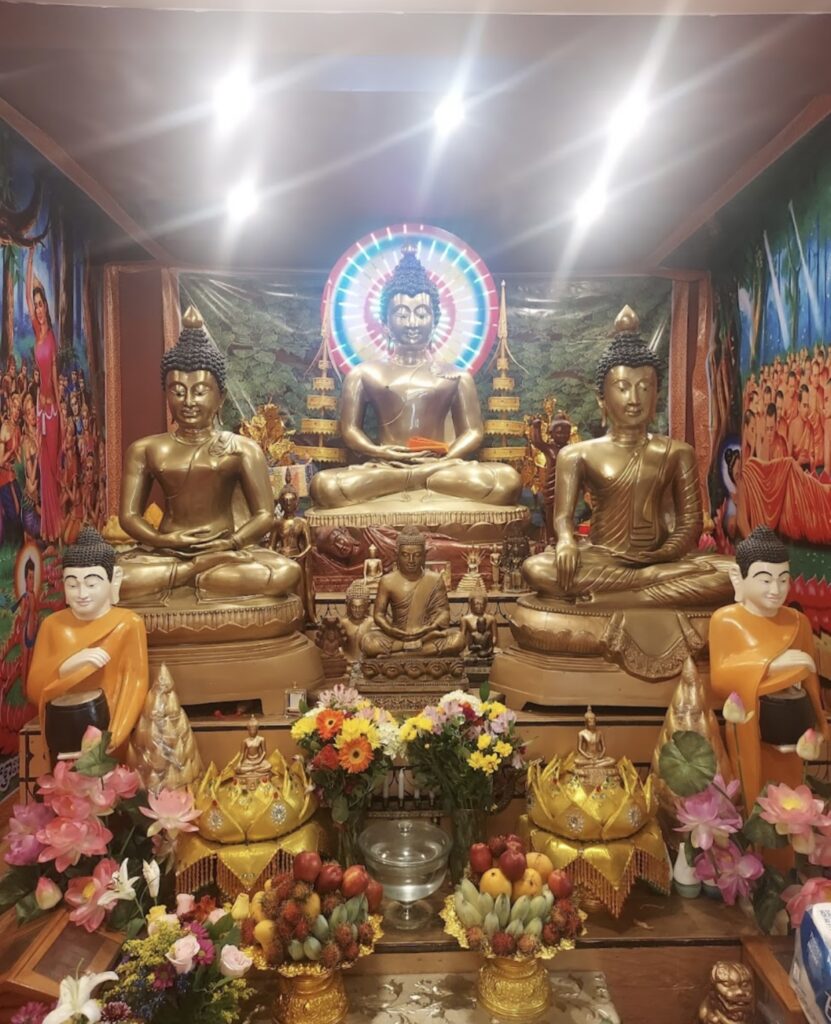 Monks robbed at gunpoint at Buddhist temple in New York City – KHUMBULE